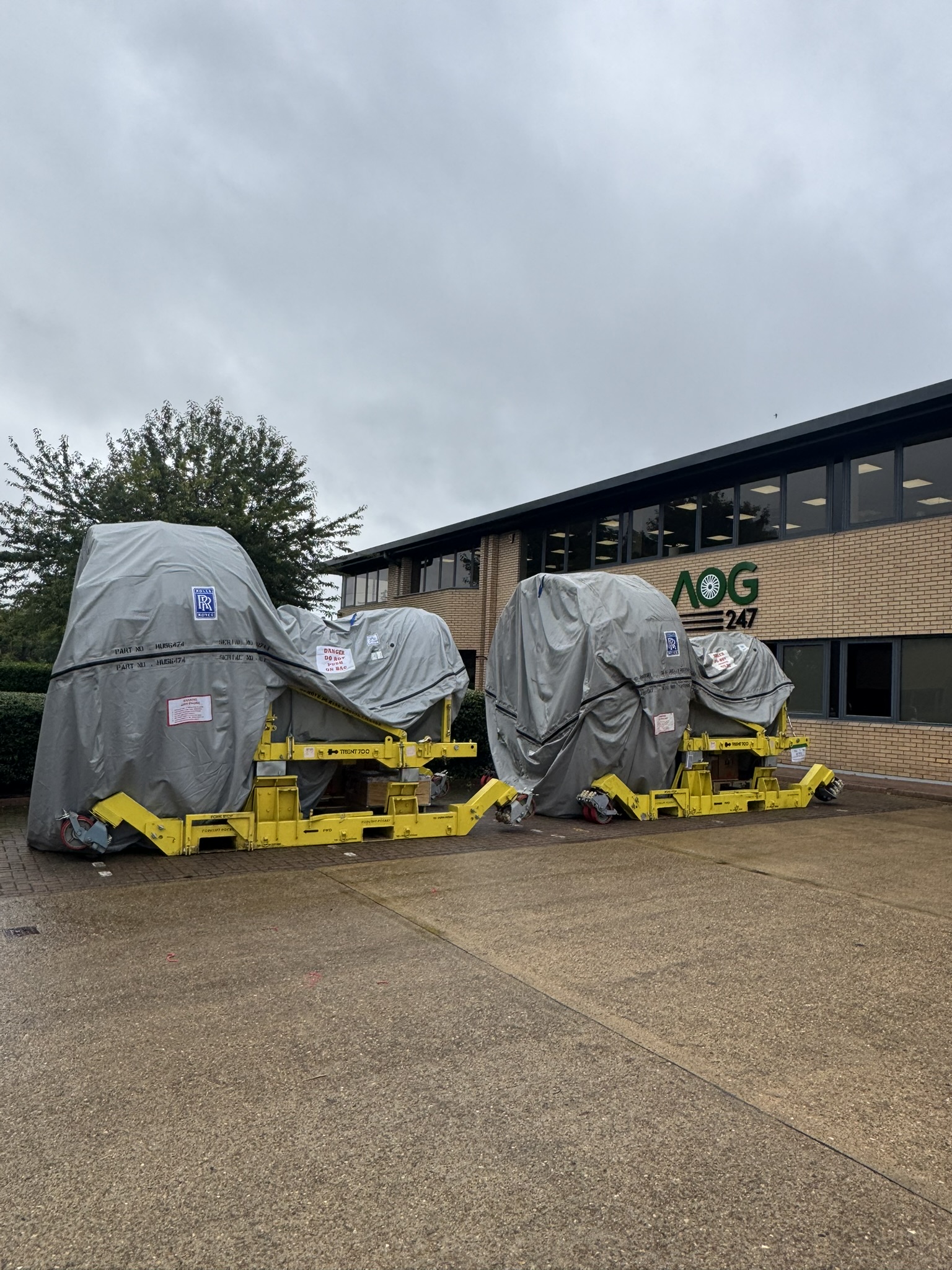 AOG 247 |A330-200 aircraft - Two Trent 700 | London, UK